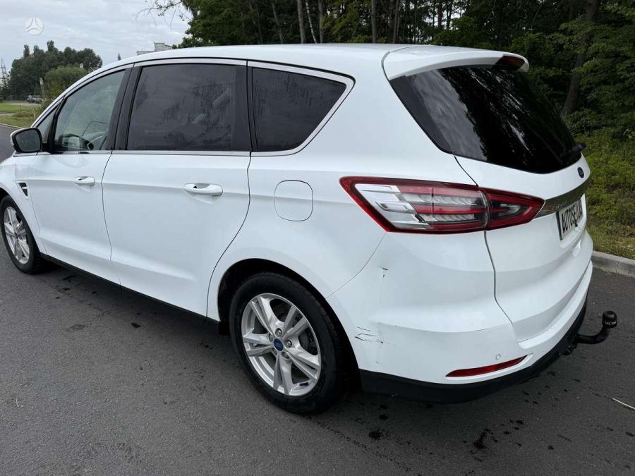 White Ford S-Max 2016 in Kaunas, with an engine capacity of 2.00 L and mileage of 253 thousand km for 6699 €, photo 4 on AUTOMOTO.COM.LV