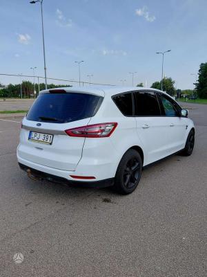 White Ford S-Max 2016 in Vilnius, with an engine capacity of 2.00 L and mileage of 320 thousand km for 6700 €, photo 6 on AUTOMOTO.COM.LV
