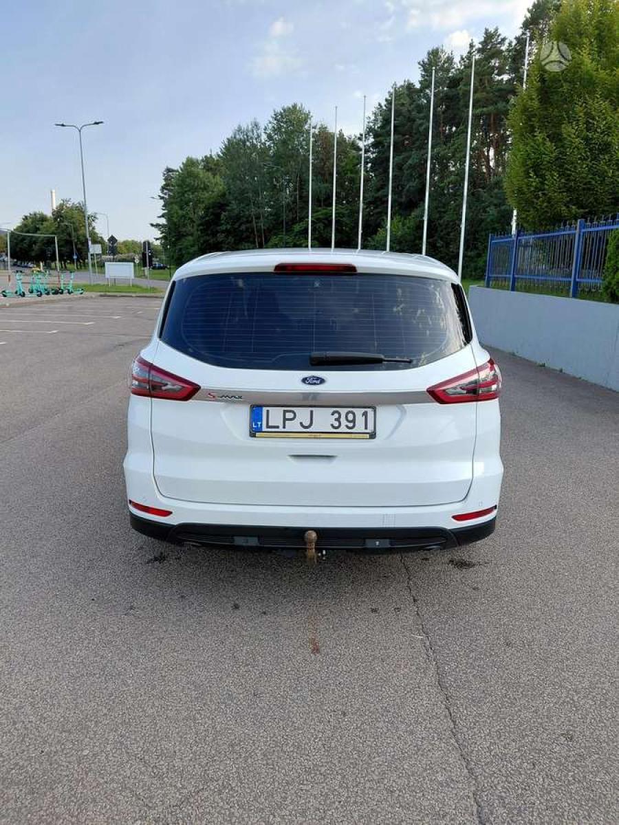White Ford S-Max 2016 in Vilnius, with an engine capacity of 2.00 L and mileage of 320 thousand km for 6700 €, photo 7 on AUTOMOTO.COM.LV