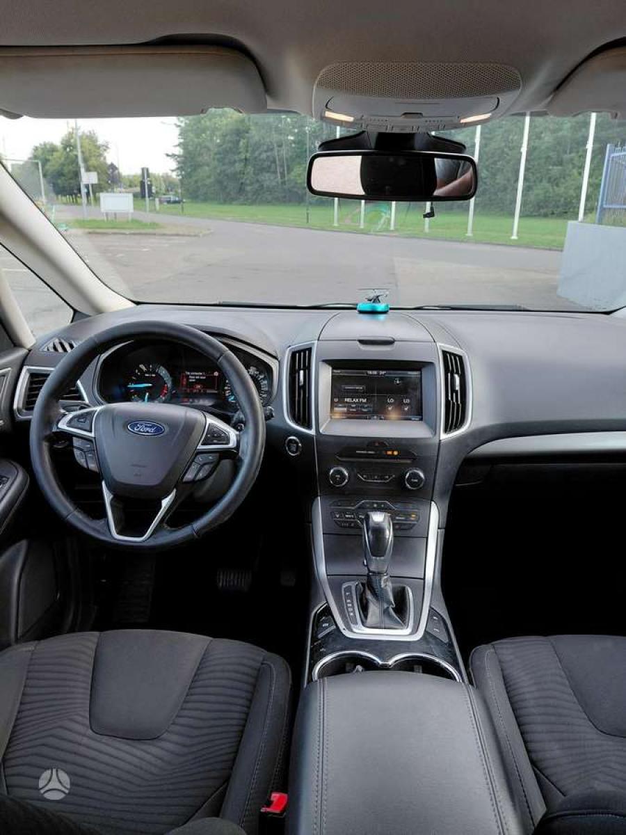 White Ford S-Max 2016 in Vilnius, with an engine capacity of 2.00 L and mileage of 320 thousand km for 6700 €, photo 10 on AUTOMOTO.COM.LV