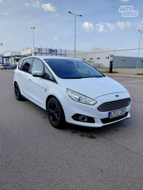 White Ford S-Max 2016 in Vilnius, with an engine capacity of 2.00 L and mileage of 320 thousand km for 6700 €, photo 1 on AUTOMOTO.COM.LV