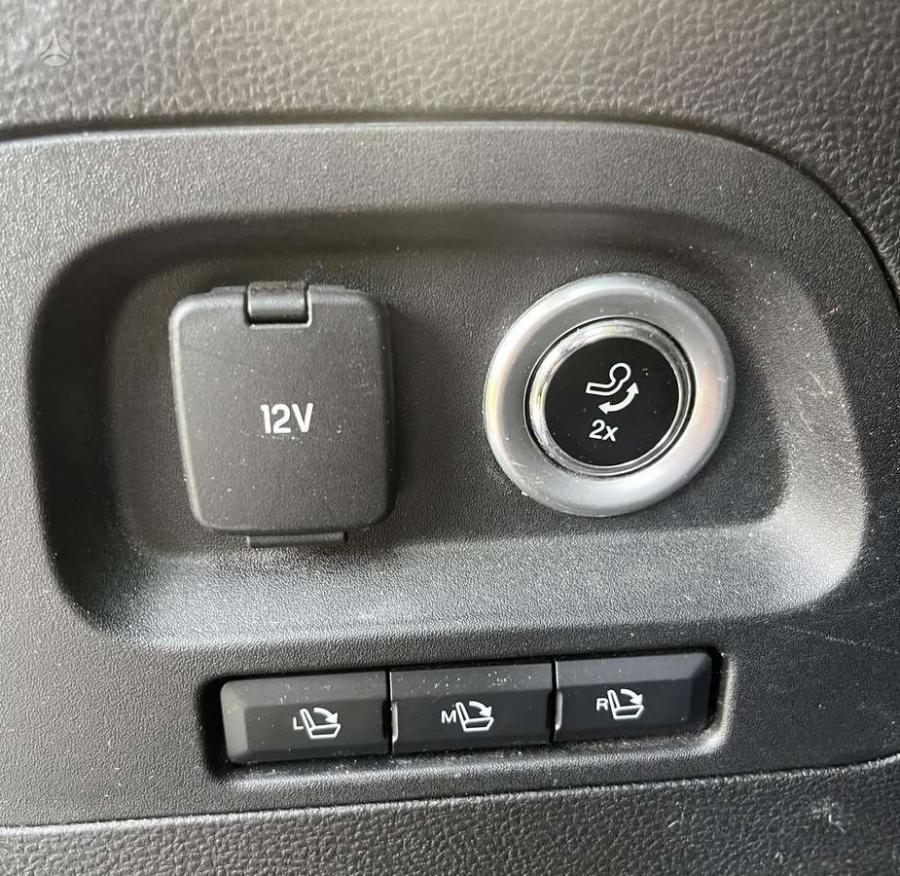 Balts Ford S-Max 2016 Kauņa, ar dzinēja tilpumu 2.00 L un nobraukumu 380 tūkst. km par 7300 €, foto 19 vietnē AUTOMOTO.COM.LV