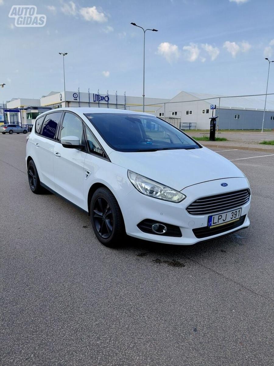 White Ford S-Max 2016 in Vilnius, with an engine capacity of 2.00 L and mileage of 320 thousand km for 6700 €, photo 1 on AUTOMOTO.COM.LV