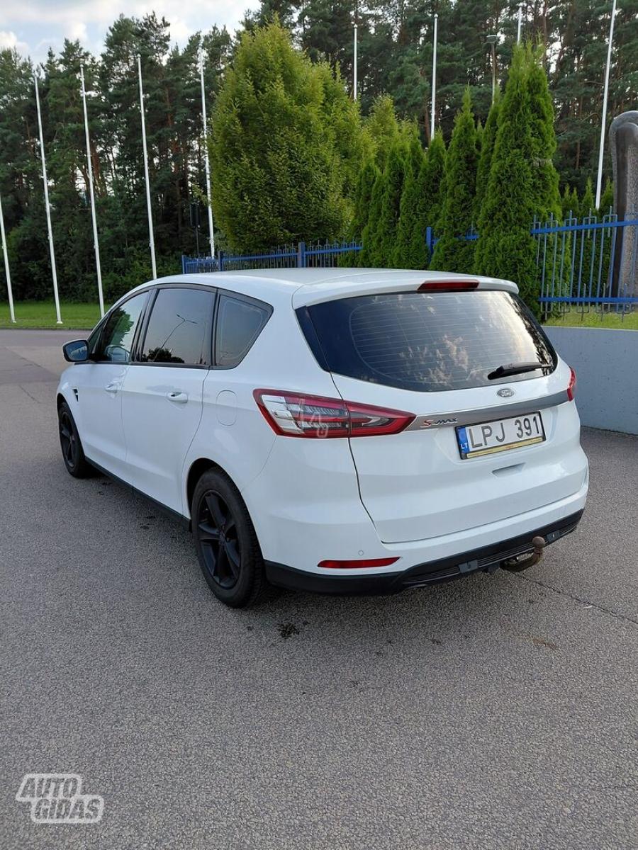 White Ford S-Max 2016 in Vilnius, with an engine capacity of 2.00 L and mileage of 320 thousand km for 6700 €, photo 5 on AUTOMOTO.COM.LV