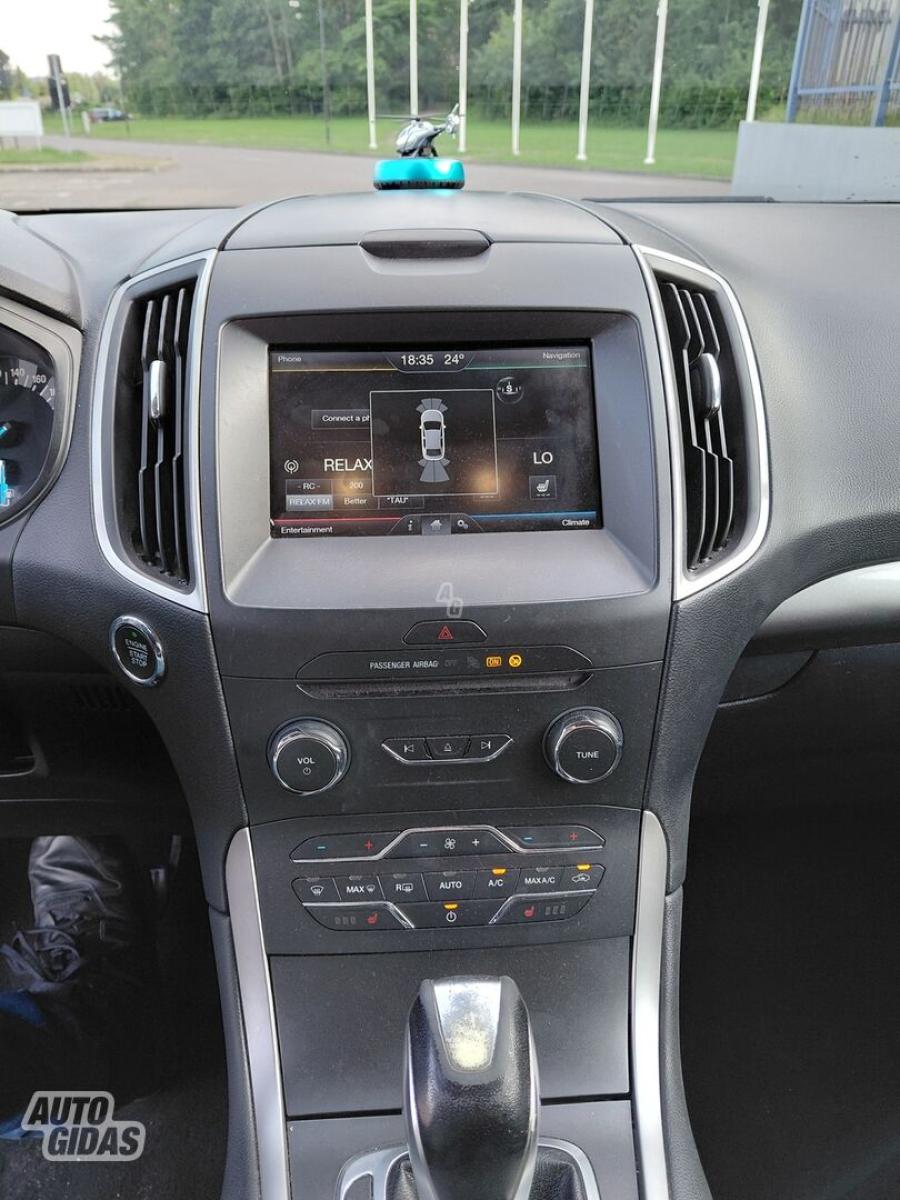 White Ford S-Max 2016 in Vilnius, with an engine capacity of 2.00 L and mileage of 320 thousand km for 6700 €, photo 13 on AUTOMOTO.COM.LV