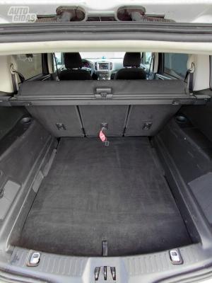 White Ford S-Max 2016 in Vilnius, with an engine capacity of 2.00 L and mileage of 320 thousand km for 6700 €, photo 16 on AUTOMOTO.COM.LV