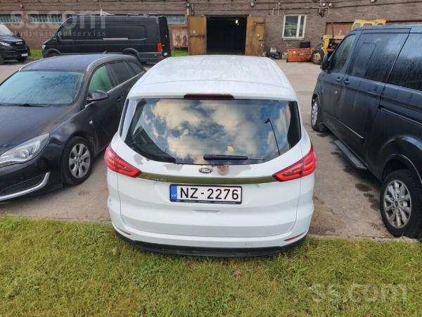 Balts Ford S-Max 2016 Rīga, ar dzinēja tilpumu 2.00 L un nobraukumu 475 tūkst. km par 3000 €, foto 5 vietnē AUTOMOTO.COM.LV