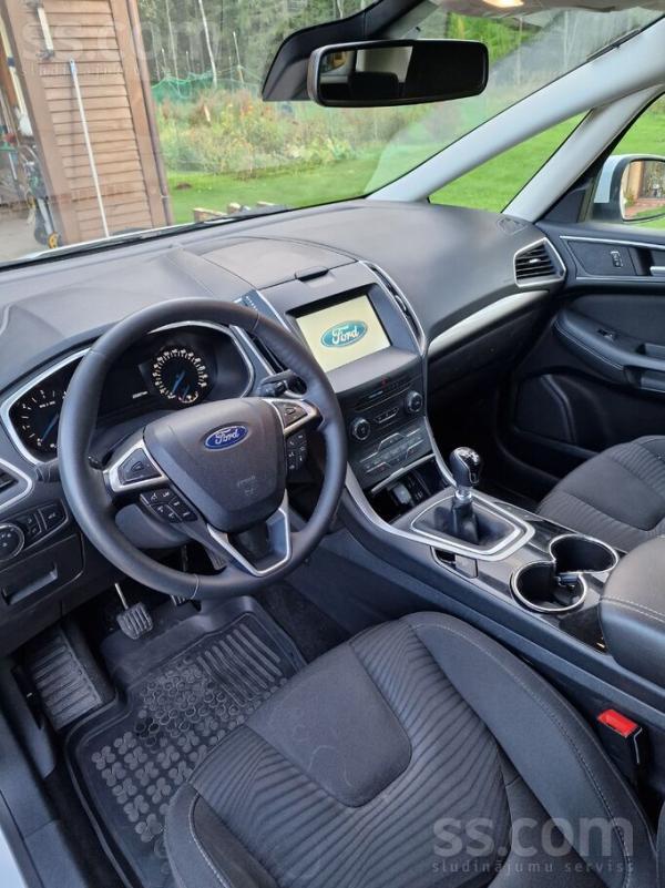 Ford S-Max 2016 Cēsis vietnē Balts Ford S-Max 2016 Cēsis, ar dzinēja tilpumu 2.00 L un nobraukumu 236 tūkst. km par 8200 €, foto 7 vietnē AUTOMOTO.COM.LV