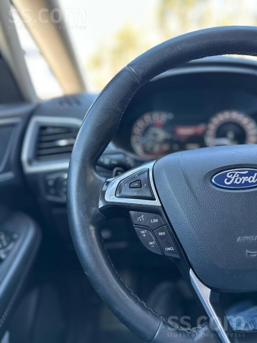 Balts Ford S-Max 2017 Rīga, ar dzinēja tilpumu 2.00 L un nobraukumu 263 tūkst. km par 6700 €, foto 9 vietnē AUTOMOTO.COM.LV