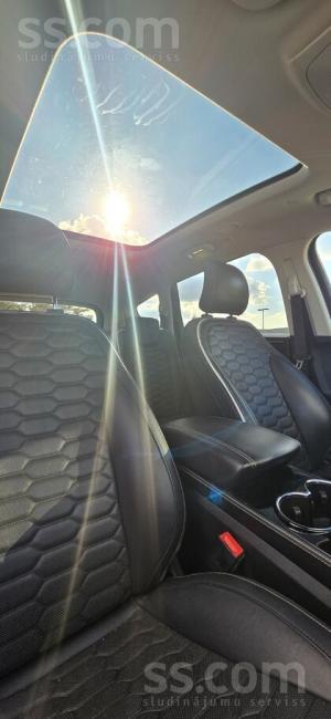 Balts Ford S-Max 2017 Rīga, ar dzinēja tilpumu 2.00 L un nobraukumu 202 tūkst. km par 15500 €, foto 12 vietnē AUTOMOTO.COM.LV