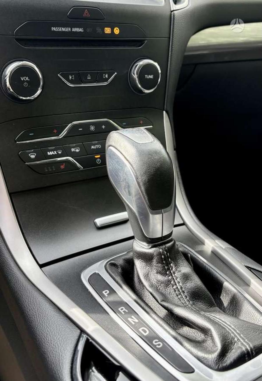 Balts Ford S-Max 2017 Kretinga, ar dzinēja tilpumu 2.00 L un nobraukumu 241 tūkst. km par 7500 €, foto 16 vietnē AUTOMOTO.COM.LV