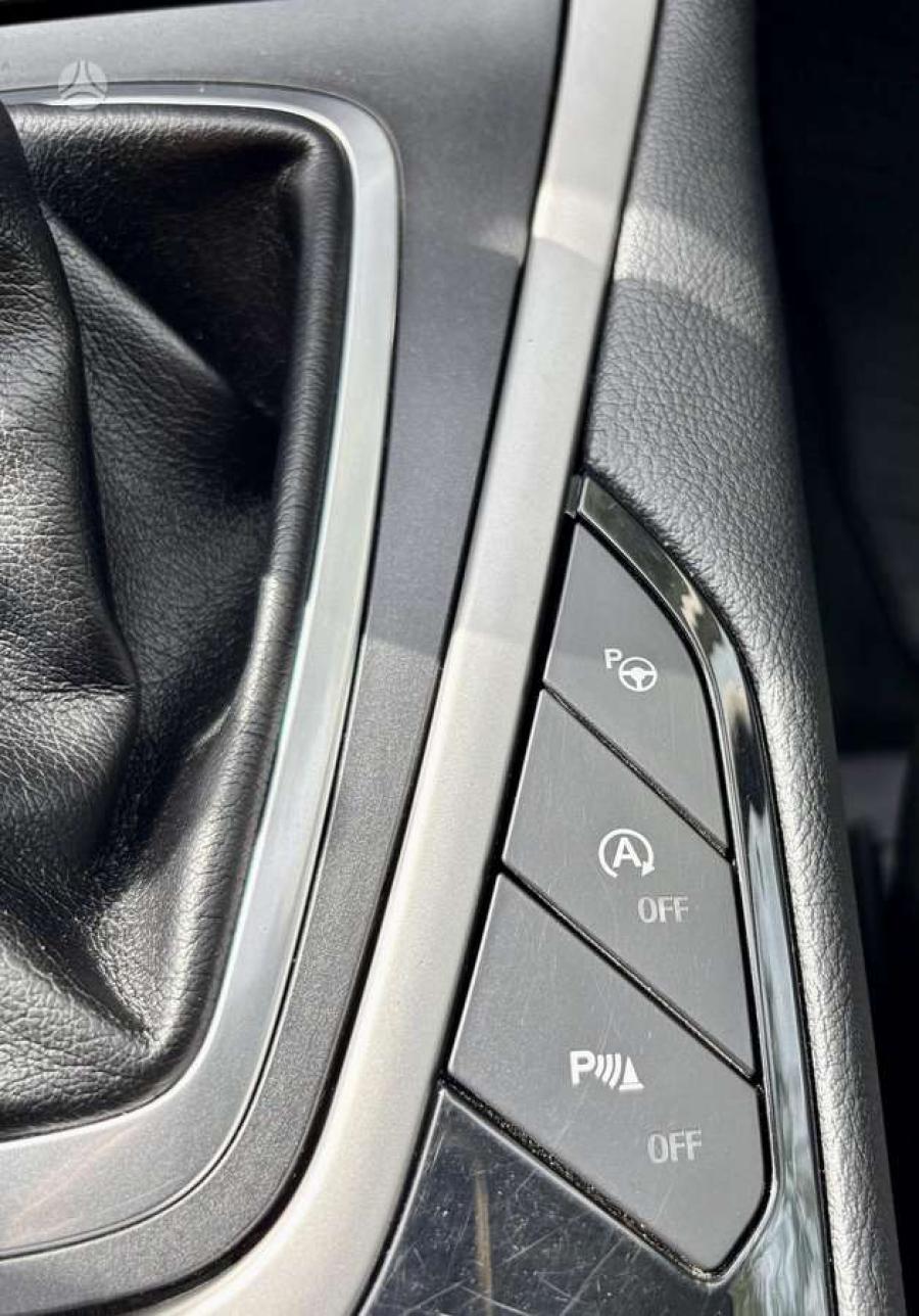 Balts Ford S-Max 2017 Kretinga, ar dzinēja tilpumu 2.00 L un nobraukumu 241 tūkst. km par 7500 €, foto 21 vietnē AUTOMOTO.COM.LV
