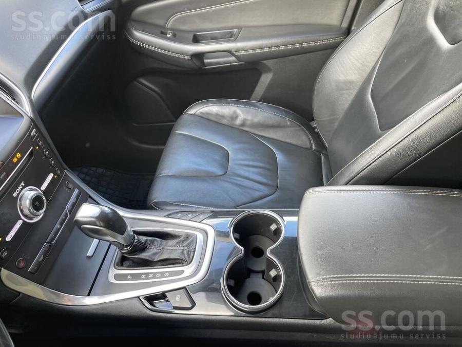 Balts Ford S-Max 2017 Talsi, ar dzinēja tilpumu 2.00 L un nobraukumu 294 tūkst. km par 10990 €, foto 23 vietnē AUTOMOTO.COM.LV