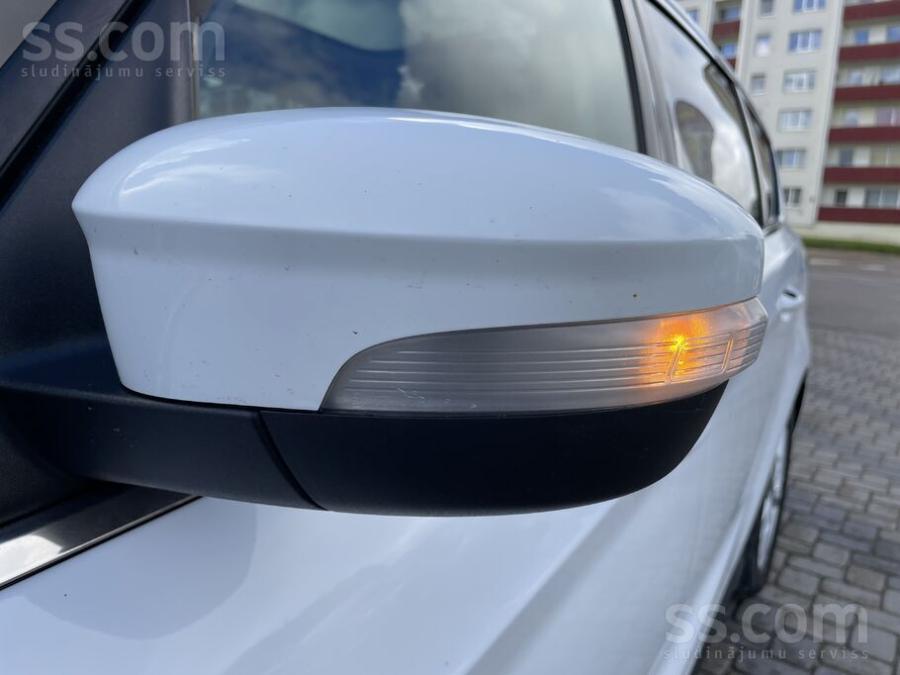 Balts Ford S-Max 2017 Talsi, ar dzinēja tilpumu 2.00 L un nobraukumu 294 tūkst. km par 10990 €, foto 30 vietnē AUTOMOTO.COM.LV