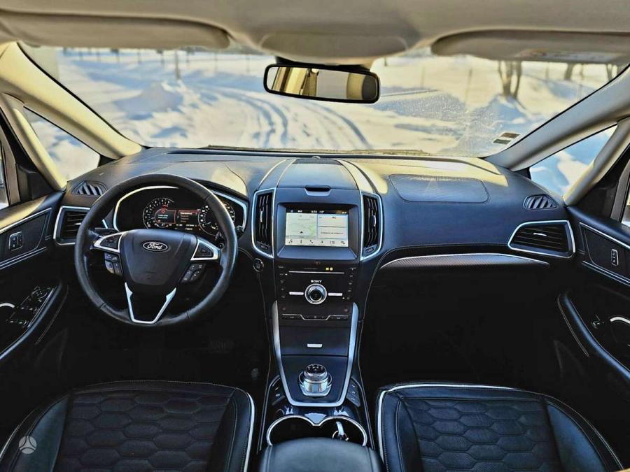 Balts Ford S-Max 2018 Tauragė, ar dzinēja tilpumu 2.00 L un nobraukumu 224 tūkst. km par 9900 €, foto 17 vietnē AUTOMOTO.COM.LV