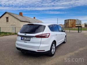 White Ford S-Max 2018 in Valmiera, with an engine capacity of 2.00 L and mileage of 219 thousand km for 7000 €, photo 4 on AUTOMOTO.COM.LV