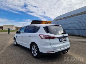 White Ford S-Max 2018 in Valmiera, with an engine capacity of 2.00 L and mileage of 219 thousand km for 7000 €, photo 6 on AUTOMOTO.COM.LV
