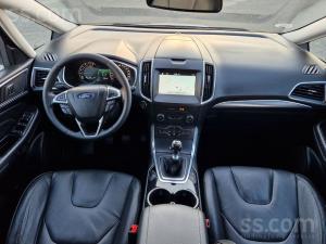 White Ford S-Max 2018 in Valmiera, with an engine capacity of 2.00 L and mileage of 219 thousand km for 7000 €, photo 25 on AUTOMOTO.COM.LV