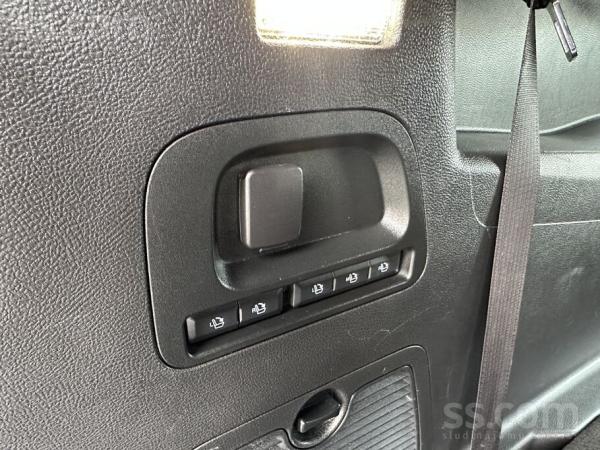 Balts Ford S-Max 2018 Talsi, ar dzinēja tilpumu 2.00 L un nobraukumu 0 tūkst. km par 12800 €, foto 6 vietnē AUTOMOTO.COM.LV