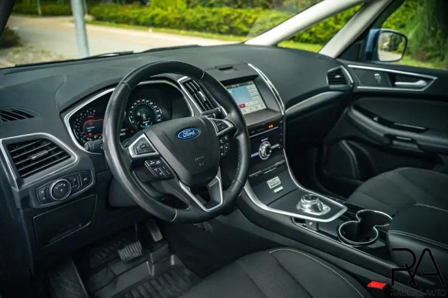 White Ford S-Max 2018 in Riga, with an engine capacity of 2.00 L and mileage of 231 thousand km for 8990 €, photo 7 on AUTOMOTO.COM.LV