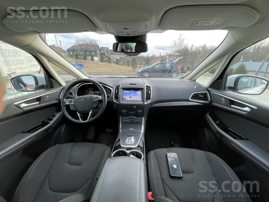 Balts Ford S-Max 2019 Rēzekne, ar dzinēja tilpumu 2.00 L un nobraukumu 199 tūkst. km par 12000 €, foto 3 vietnē AUTOMOTO.COM.LV