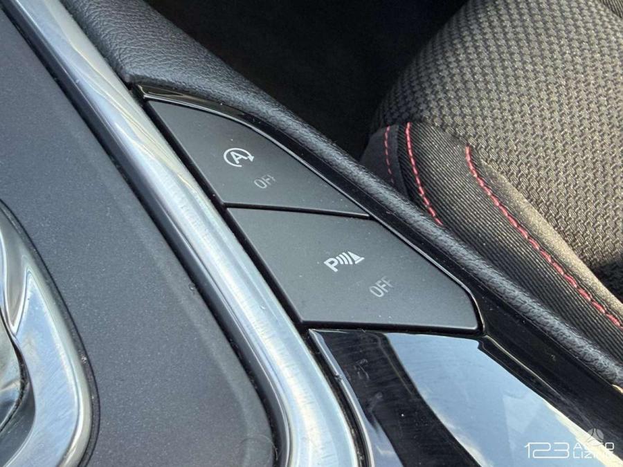 Balts Ford S-Max 2019 Tauragė, ar dzinēja tilpumu 2.00 L un nobraukumu 284 tūkst. km par 9900 €, foto 26 vietnē AUTOMOTO.COM.LV