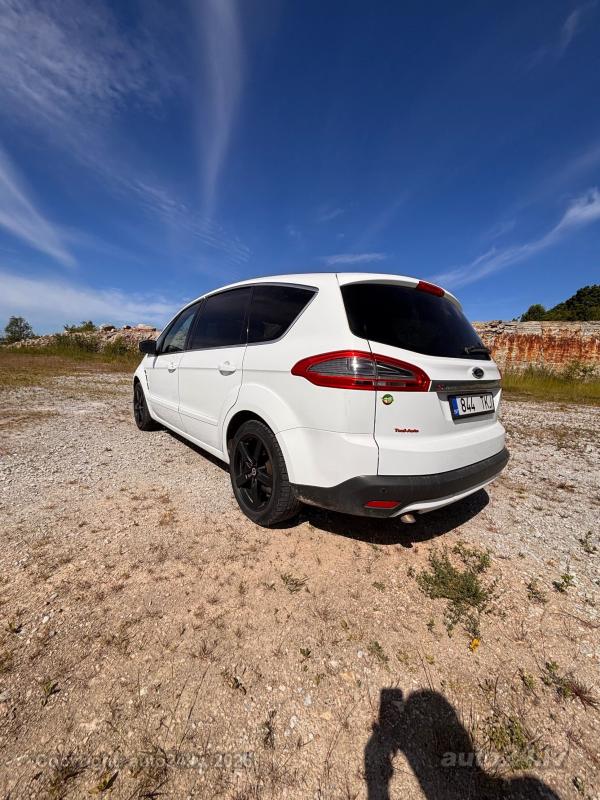 White Ford S-Max 2010 in Paldiski, with an engine capacity of 2.00 L and mileage of 301 thousand km for 6000 €, photo 4 on AUTOMOTO.COM.LV