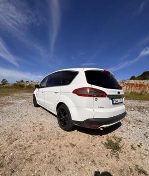 White Ford S-Max 2010 in Paldiski, with an engine capacity of 2.00 L and mileage of 0 thousand km for 6000 €, photo 4 on AUTOMOTO.COM.LV