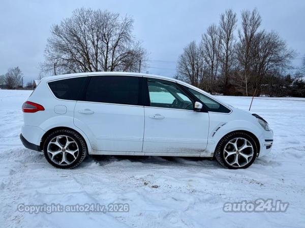 Balts Ford S-Max 2012 Viljandi, ar dzinēja tilpumu 2.00 L un nobraukumu 319 tūkst. km par 4900 €, foto 3 vietnē AUTOMOTO.COM.LV