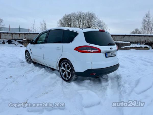 Balts Ford S-Max 2012 Viljandi, ar dzinēja tilpumu 2.00 L un nobraukumu 319 tūkst. km par 4900 €, foto 4 vietnē AUTOMOTO.COM.LV