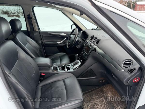Balts Ford S-Max 2012 Viljandi, ar dzinēja tilpumu 2.00 L un nobraukumu 319 tūkst. km par 4900 €, foto 9 vietnē AUTOMOTO.COM.LV