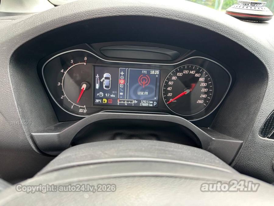 Balts Ford S-Max 2014 Tallina, ar dzinēja tilpumu 2.00 L un nobraukumu 278 tūkst. km par 2999 €, foto 16 vietnē AUTOMOTO.COM.LV