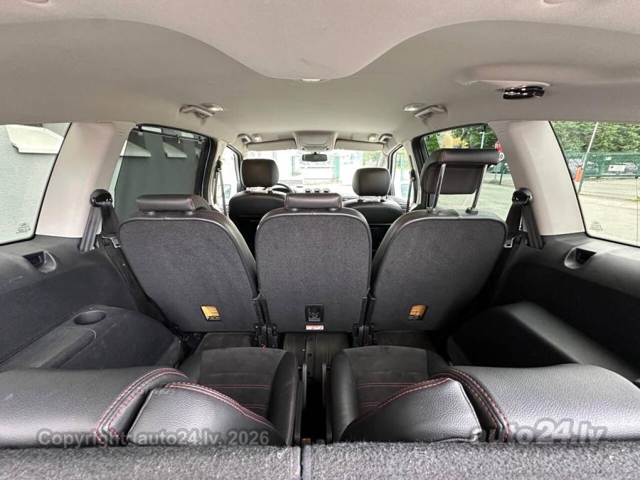Balts Ford S-Max 2014 Tallina, ar dzinēja tilpumu 2.00 L un nobraukumu 278 tūkst. km par 2999 €, foto 24 vietnē AUTOMOTO.COM.LV