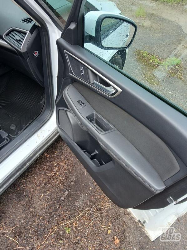 White Ford S-Max 2015 in Radviliskis, with an engine capacity of 2.00 L and mileage of 330 thousand km for 5500 €, photo 7 on AUTOMOTO.COM.LV