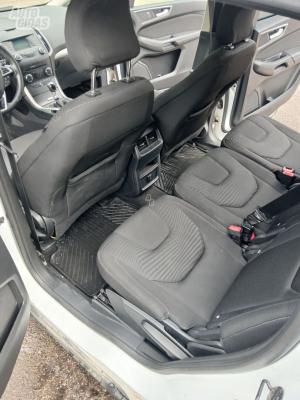 White Ford S-Max 2015 in Radviliskis, with an engine capacity of 2.00 L and mileage of 330 thousand km for 5500 €, photo 9 on AUTOMOTO.COM.LV