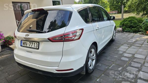 White Ford S-Max 2015 in Riga, with an engine capacity of 2.00 L and mileage of 470 thousand km for 4500 €, photo 5 on AUTOMOTO.COM.LV