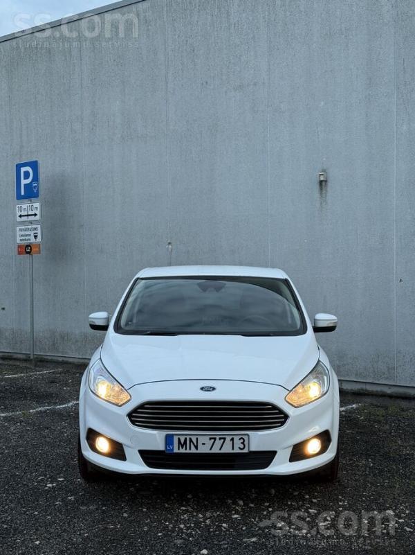 White Ford S-Max 2015 in Riga, with an engine capacity of 2.00 L and mileage of 450 thousand km for 5350 €, photo 4 on AUTOMOTO.COM.LV