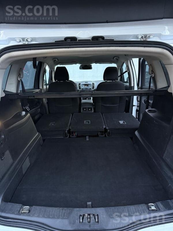 White Ford S-Max 2015 in Riga, with an engine capacity of 2.00 L and mileage of 450 thousand km for 5350 €, photo 9 on AUTOMOTO.COM.LV