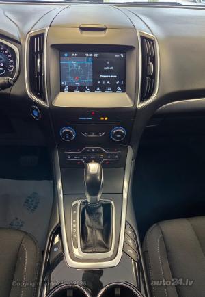 White Ford S-Max 2018 in Tartu, with an engine capacity of 2.00 L and mileage of 247 thousand km for 11490 €, photo 8 on AUTOMOTO.COM.LV