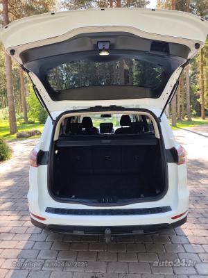 Balts Ford S-Max 2018 Tartu, ar dzinēja tilpumu 2.00 L un nobraukumu 283 tūkst. km par 9500 €, foto 18 vietnē AUTOMOTO.COM.LV