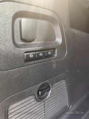 Balts Ford S-Max 2018 Tartu, ar dzinēja tilpumu 2.00 L un nobraukumu 283 tūkst. km par 9500 €, foto 20 vietnē AUTOMOTO.COM.LV