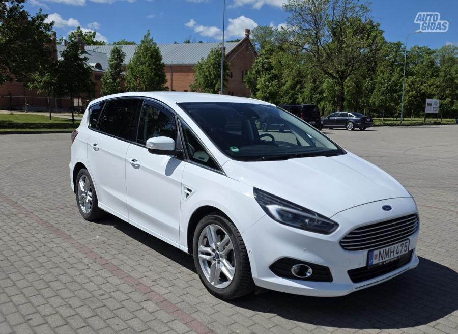 White Ford S-Max 2018 in Plunge, with an engine capacity of 2.00 L and mileage of 240 thousand km for 11800 €, photo 1 on AUTOMOTO.COM.LV