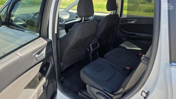 White Ford S-Max 2018 in Plunge, with an engine capacity of 2.00 L and mileage of 240 thousand km for 11800 €, photo 7 on AUTOMOTO.COM.LV