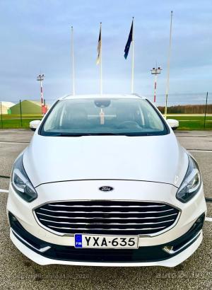 White Ford S-Max 2020 in Parnu, with an engine capacity of 2.00 L and mileage of 174 thousand km for 15999 €, photo  on AUTOMOTO.COM.LV