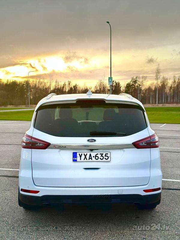 Balts Ford S-Max 2020 Pērnava, ar dzinēja tilpumu 2.00 L un nobraukumu 174 tūkst. km par 15999 €, foto 4 vietnē AUTOMOTO.COM.LV