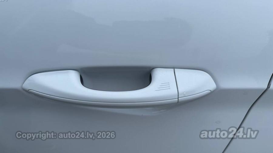 Белый Форд С-Макс 2020 в Пярну, объемом двигателя 2.00 л и пробегом 174 тыс. км за 15999 €, фото 11 на AUTOMOTO.COM.LV