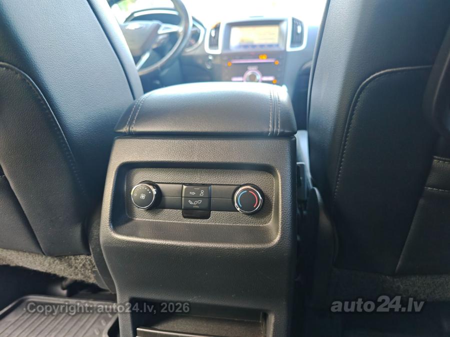 Balts Ford S-Max 2020 Tallina, ar dzinēja tilpumu 2.00 L un nobraukumu 176 tūkst. km par 16500 €, foto 17 vietnē AUTOMOTO.COM.LV