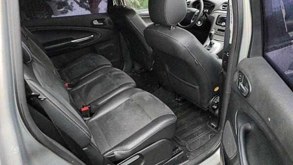 Yellow Ford S-Max 2010 in Mazeikiai, with an engine capacity of 2.00 L and mileage of 238 thousand km for 3950 €, photo 7 on AUTOMOTO.COM.LV