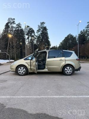 Dzeltens Ford S-Max 2006 Rīga, ar dzinēja tilpumu 2.00 L un nobraukumu 262 tūkst. km par 2495 €, foto 10 vietnē AUTOMOTO.COM.LV