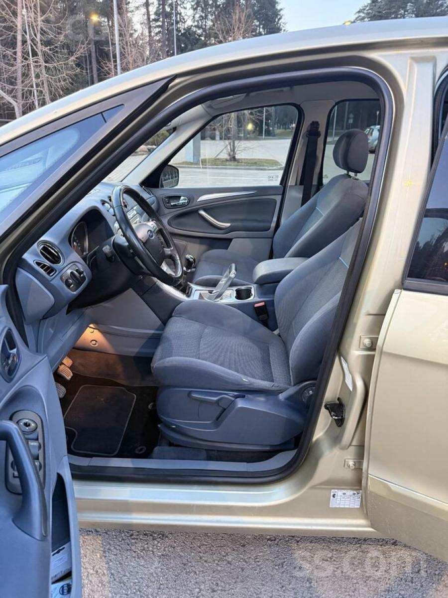 Dzeltens Ford S-Max 2006 Rīga, ar dzinēja tilpumu 2.00 L un nobraukumu 262 tūkst. km par 2495 €, foto 11 vietnē AUTOMOTO.COM.LV